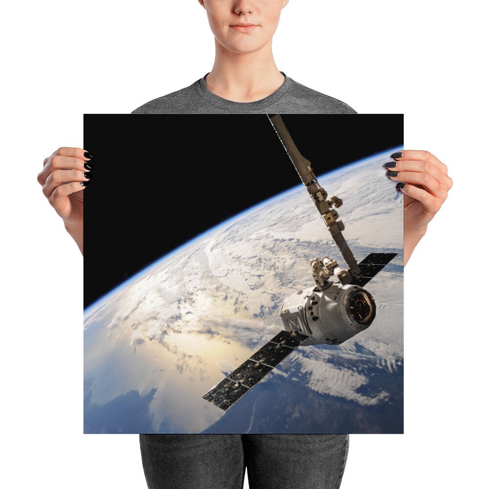 Spacex Dragon Capsule *poster* International Space Station Over Earth ...