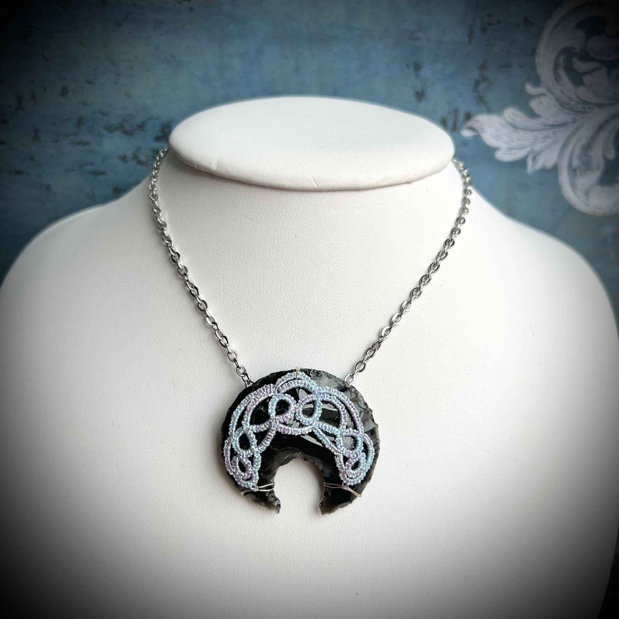 Tutorial, Pattern for Tatting Shuttle Earrings in Moon Shape - Etsy