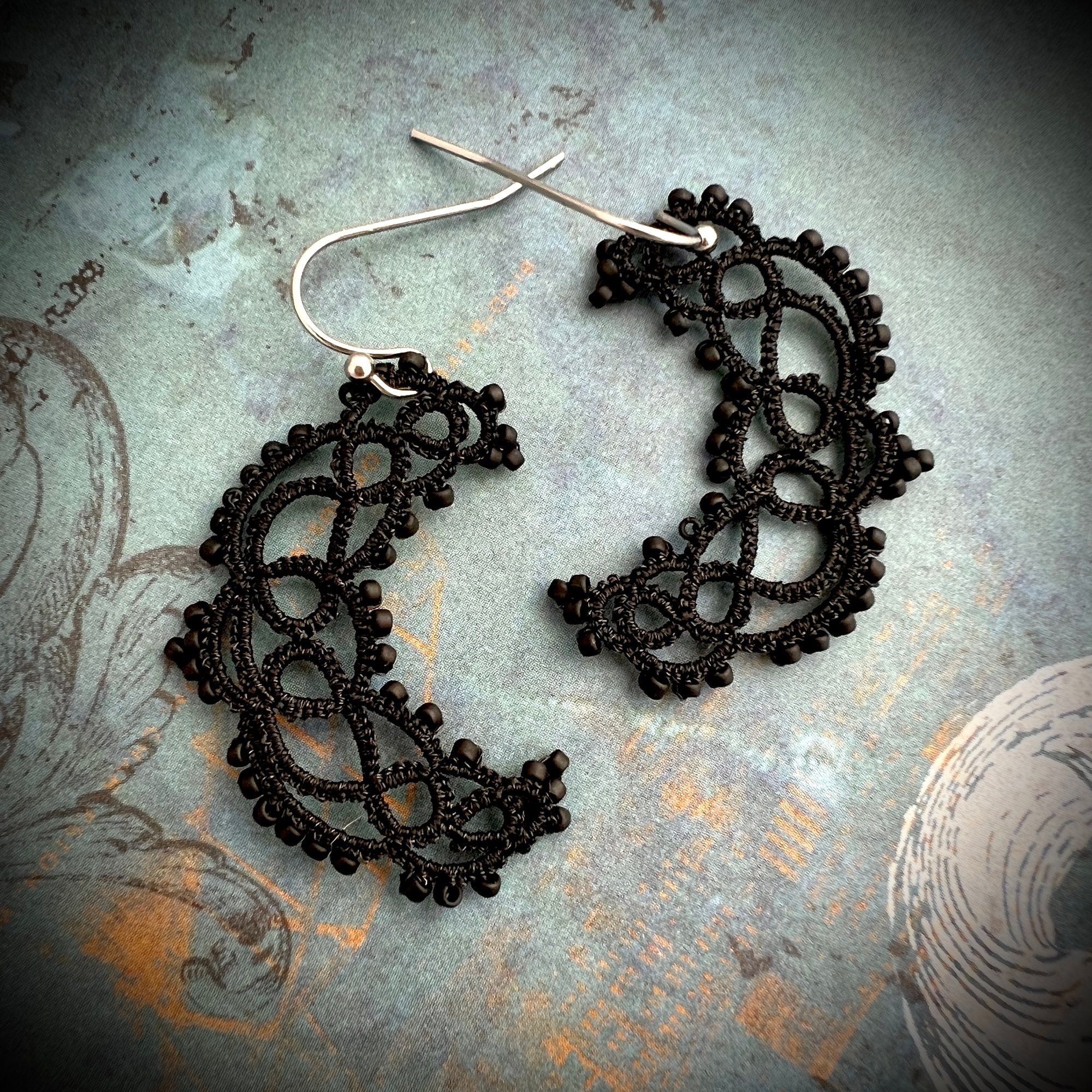 Tutorial, Pattern for Tatting Shuttle Earrings in Moon Shape - Etsy