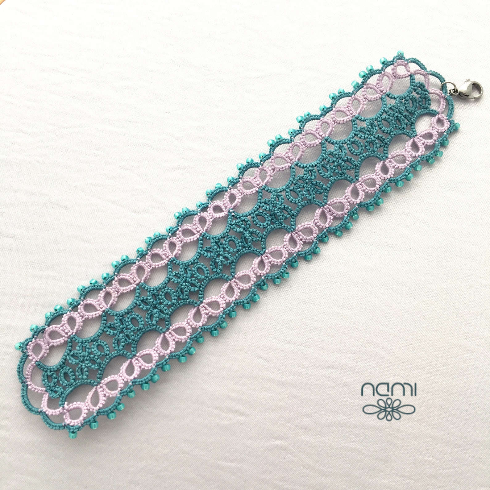 Tatting Shuttle Pattern for a Wide Bracelet, Tatting Step by Step ...