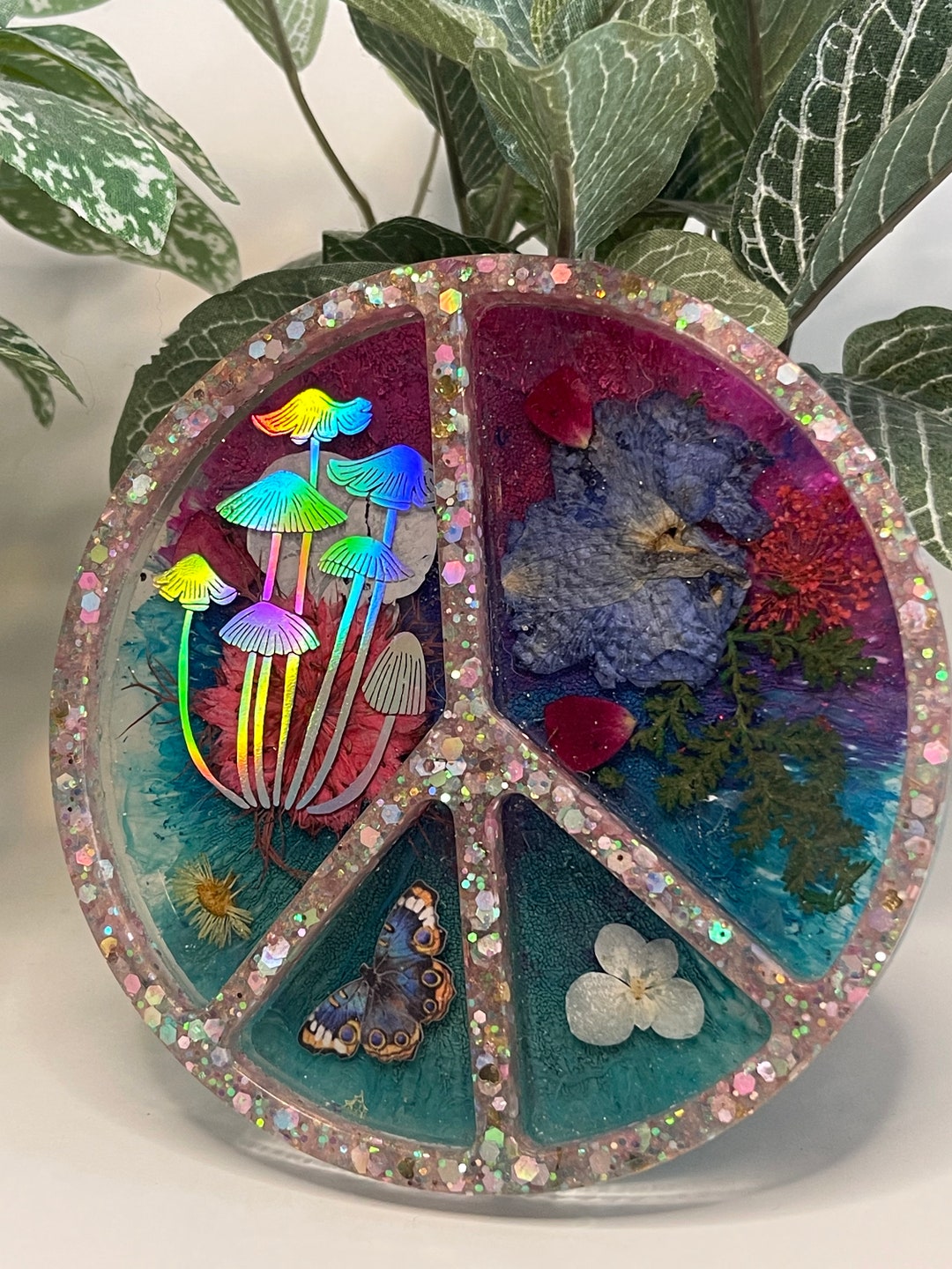 Peace Sign Resin Tray // Trinket Tray // Tray - Etsy