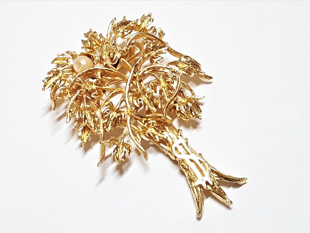 Vintage Gold Maple Tree Figural Brooch With Dollar Gold Dollar Tree ...