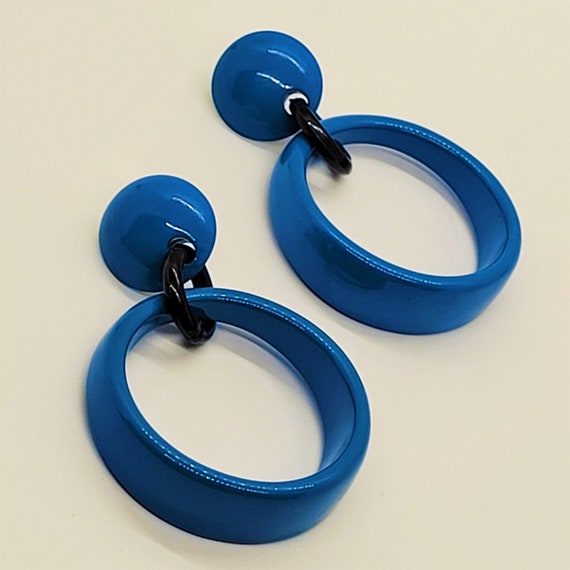Vintage huge & chunky dangle blue hoops plastic pierc… - Gem
