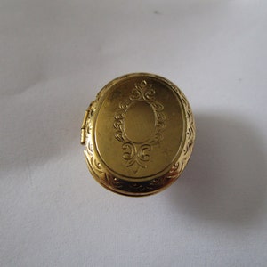 Vintage Engraved Photo Locket Button Adornment - Etsy