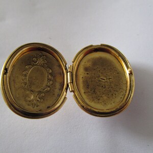Vintage Engraved Photo Locket Button Adornment - Etsy