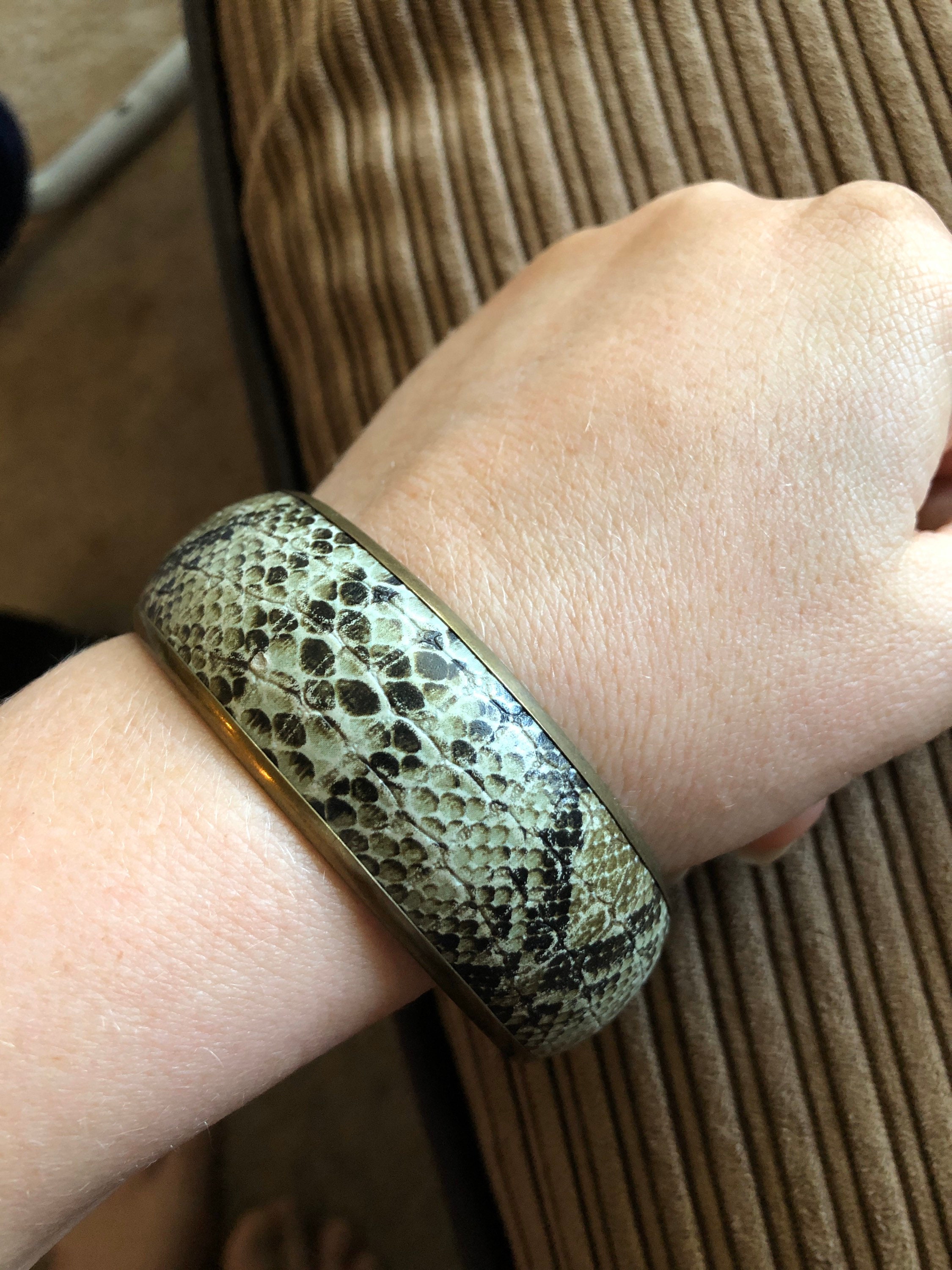 Vintage Retro Faux Rattlesnake Skin on Brass Wide Bangle - Etsy