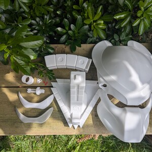 Predator Inspired Jungle Hunter Bio Mask and Stand - Etsy