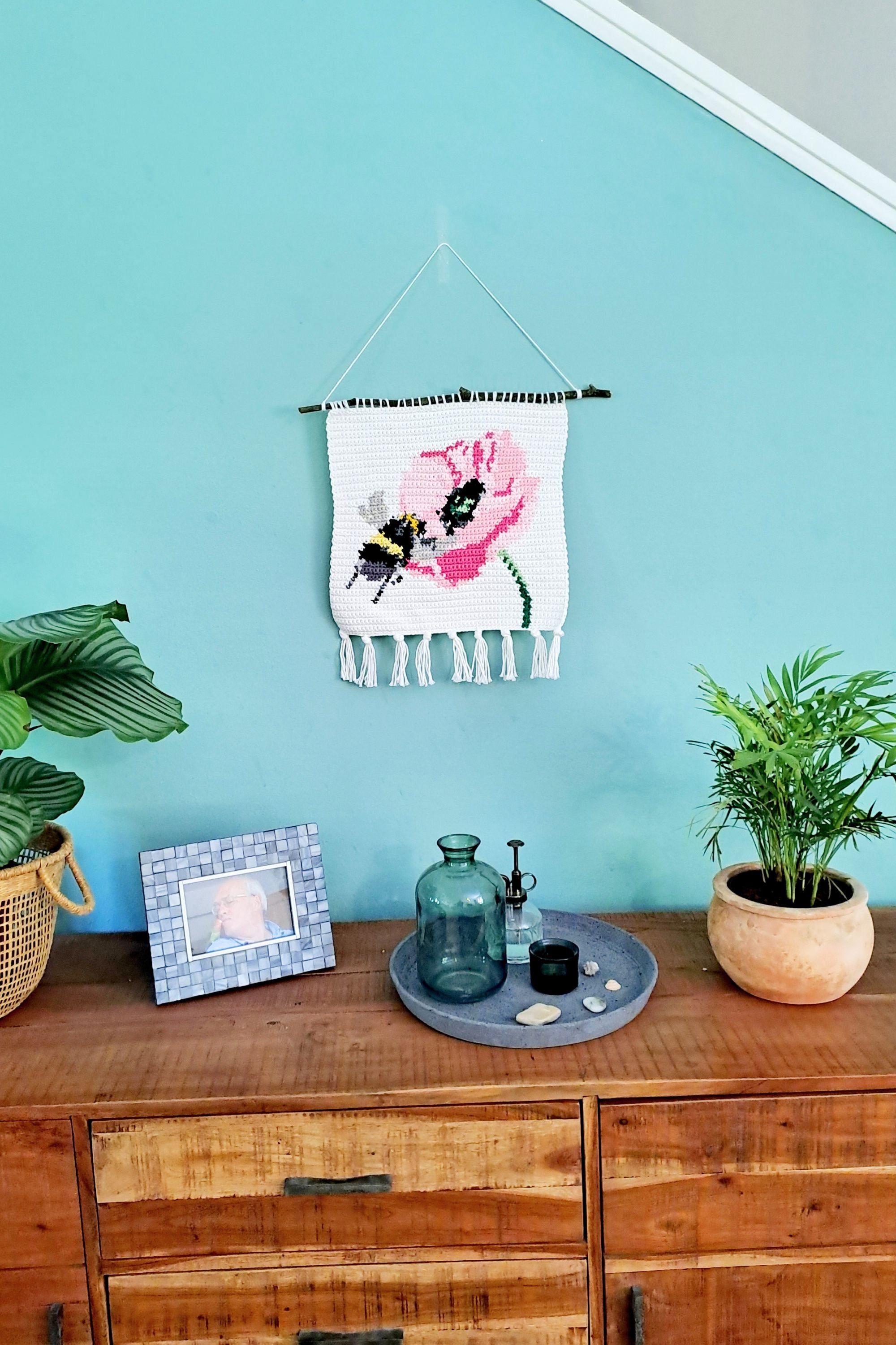 Bee Wall Art Crochet Pattern - Flower Tapestry DIY Vintage Decor - Etsy
