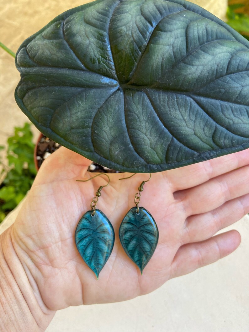 Alocasia Dragon Scale Plant Earring Tropical Leaf Earring - Etsy