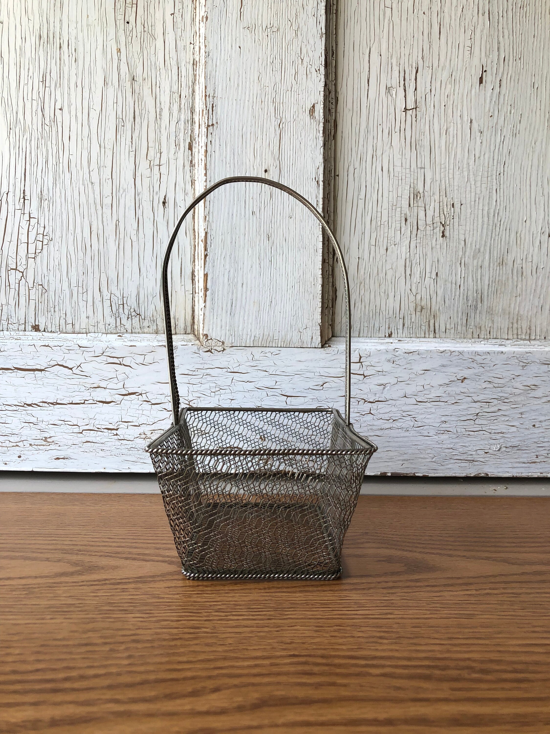Vintage Silver Wire Mesh Basket With Handle - Etsy