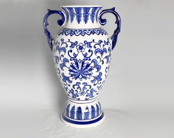 Blue willow vase | Etsy