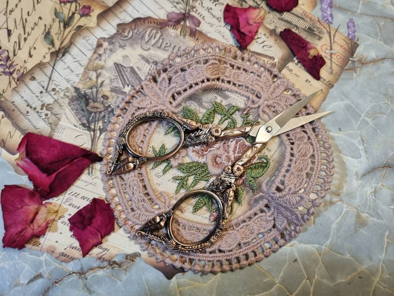 Vintage Scissors / Copper Vintage Style Decorative Scissors / - Etsy