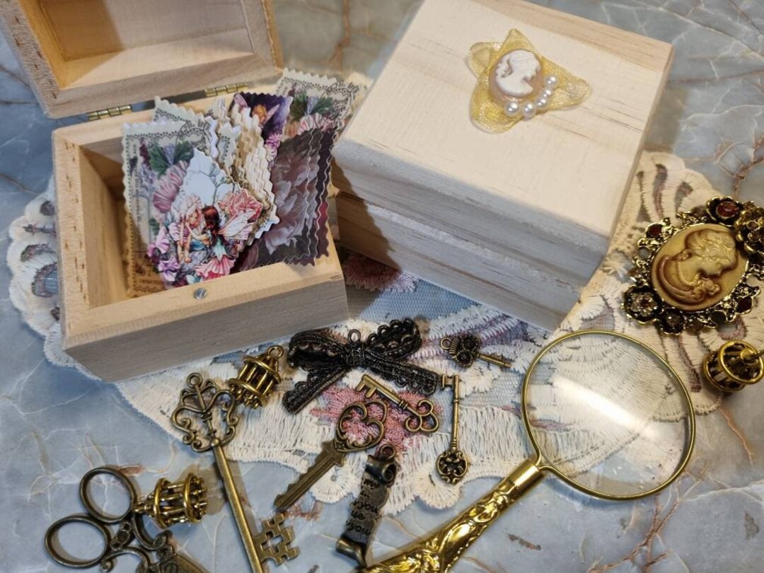 Small Wooden Vintage Styled Ephemera Box / Vintage Jewellery Box / Mini ...