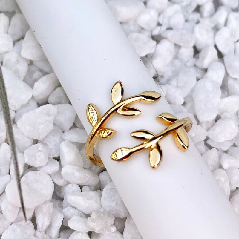Vine Leaf Ring - Etsy