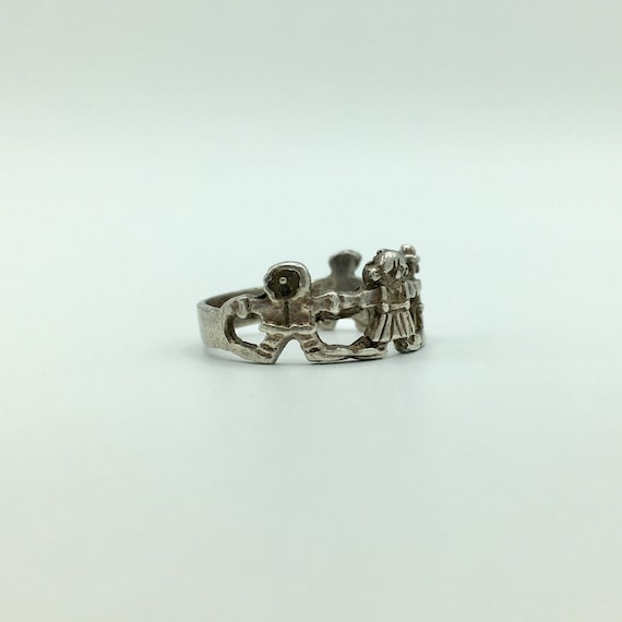 Vintage Friendship Ring Sterling Silver with 4 figure… - Gem