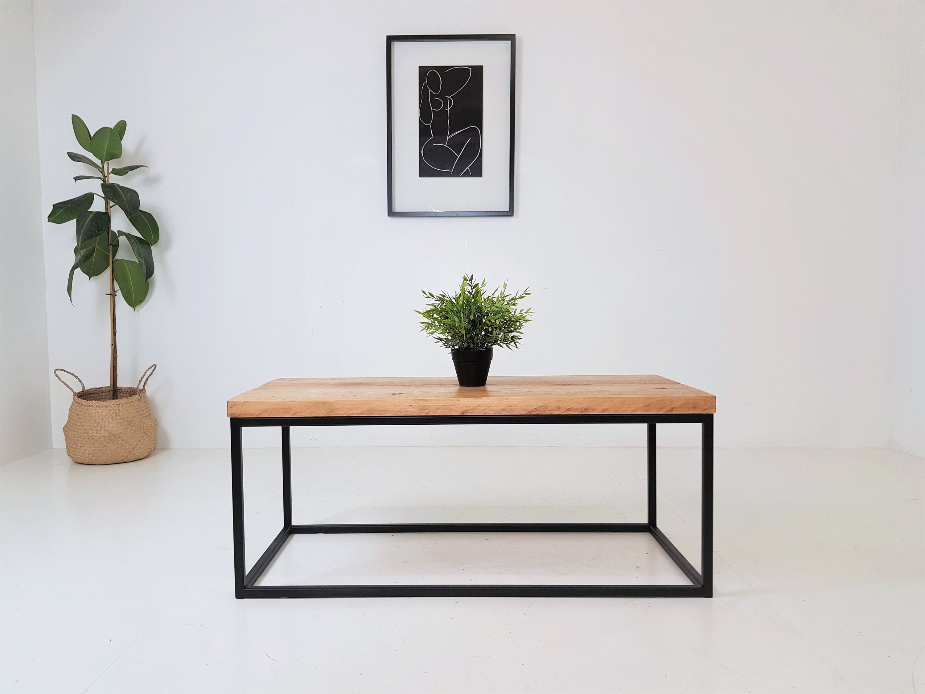 Vintage Coffee Table / TV Stand / Record Player Stand - Etsy