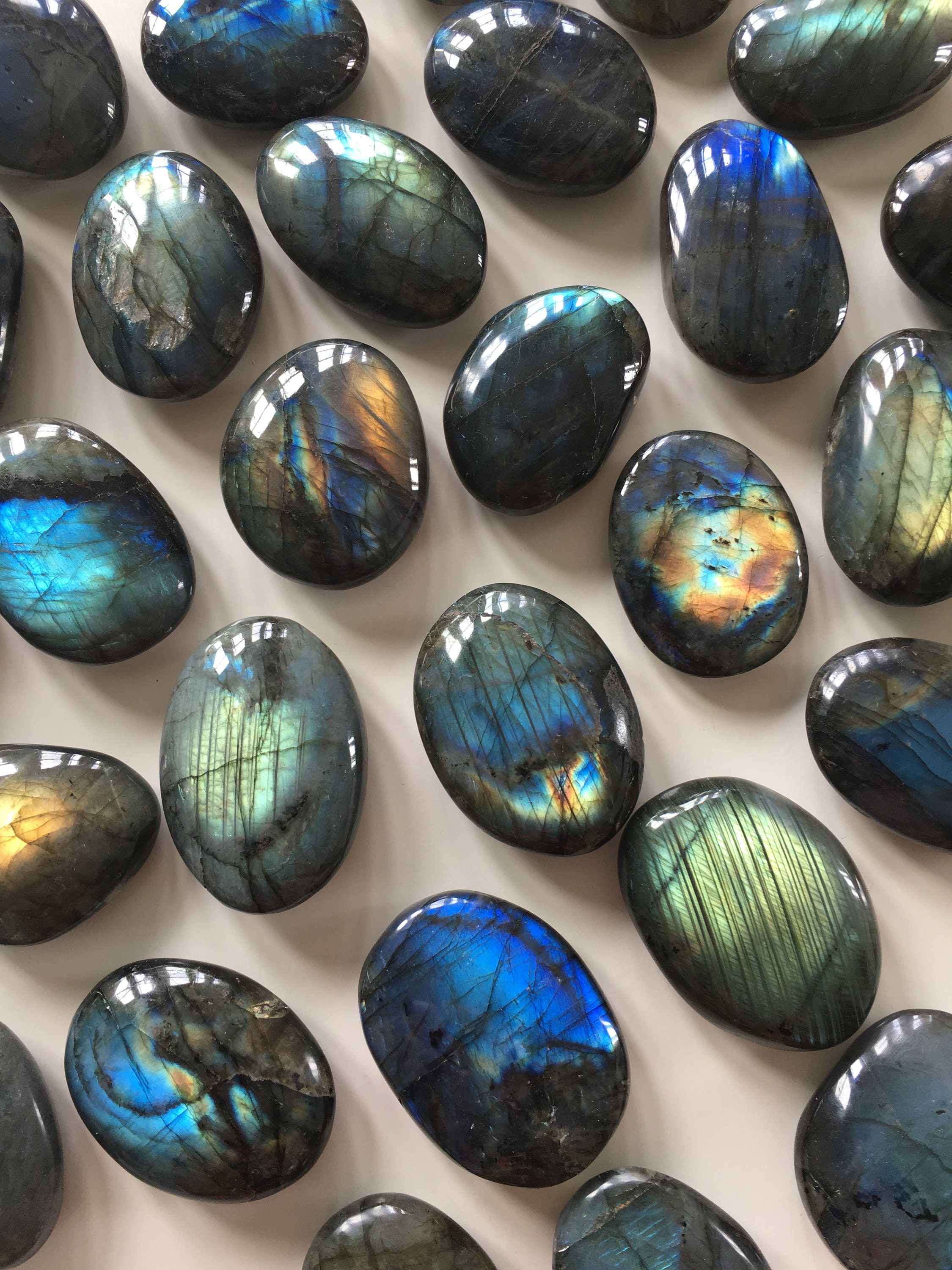 Labradorite palm stone Labradorite worry stone Large | Etsy