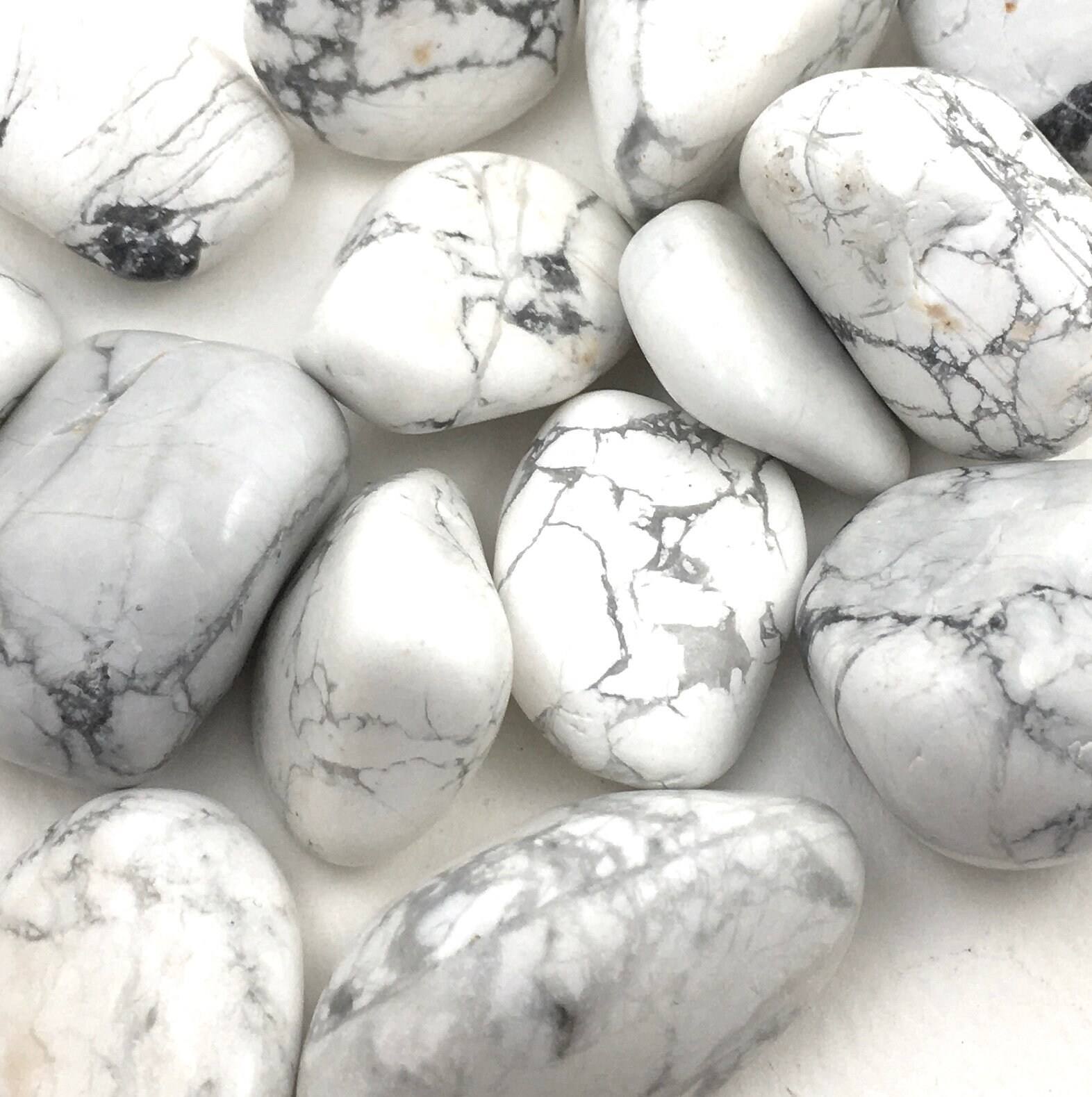 White Howlite Tumbled Stones Howlite Tumblestone | Etsy