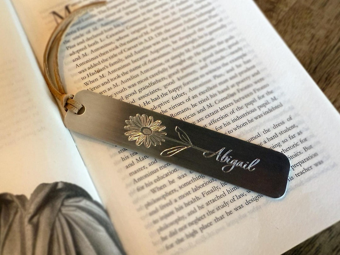 Personalized Daisy Bookmark: Engraved Aluminum April Birth Flower - Etsy