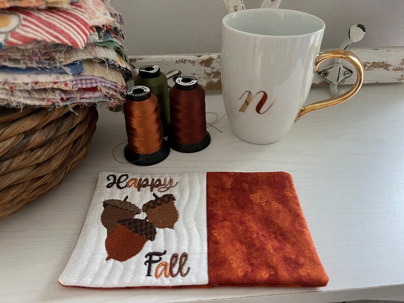 Happy Fall Mug Rug ITH Mug Rug Machine Embroidery Pattern - Etsy
