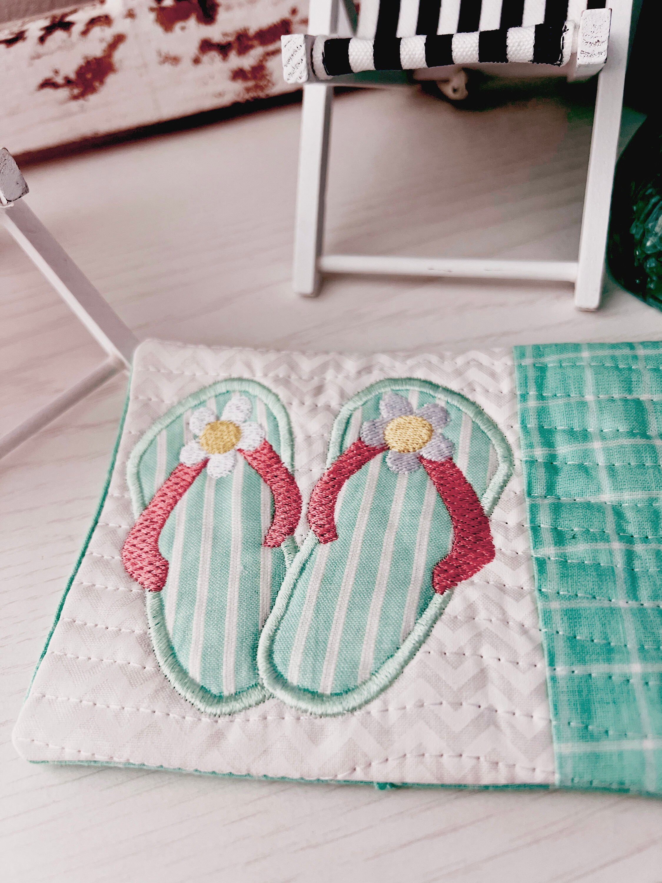 Flip Flop Mug Rug, ITH Machine Embroidery and Applique Pattern, Summer ...