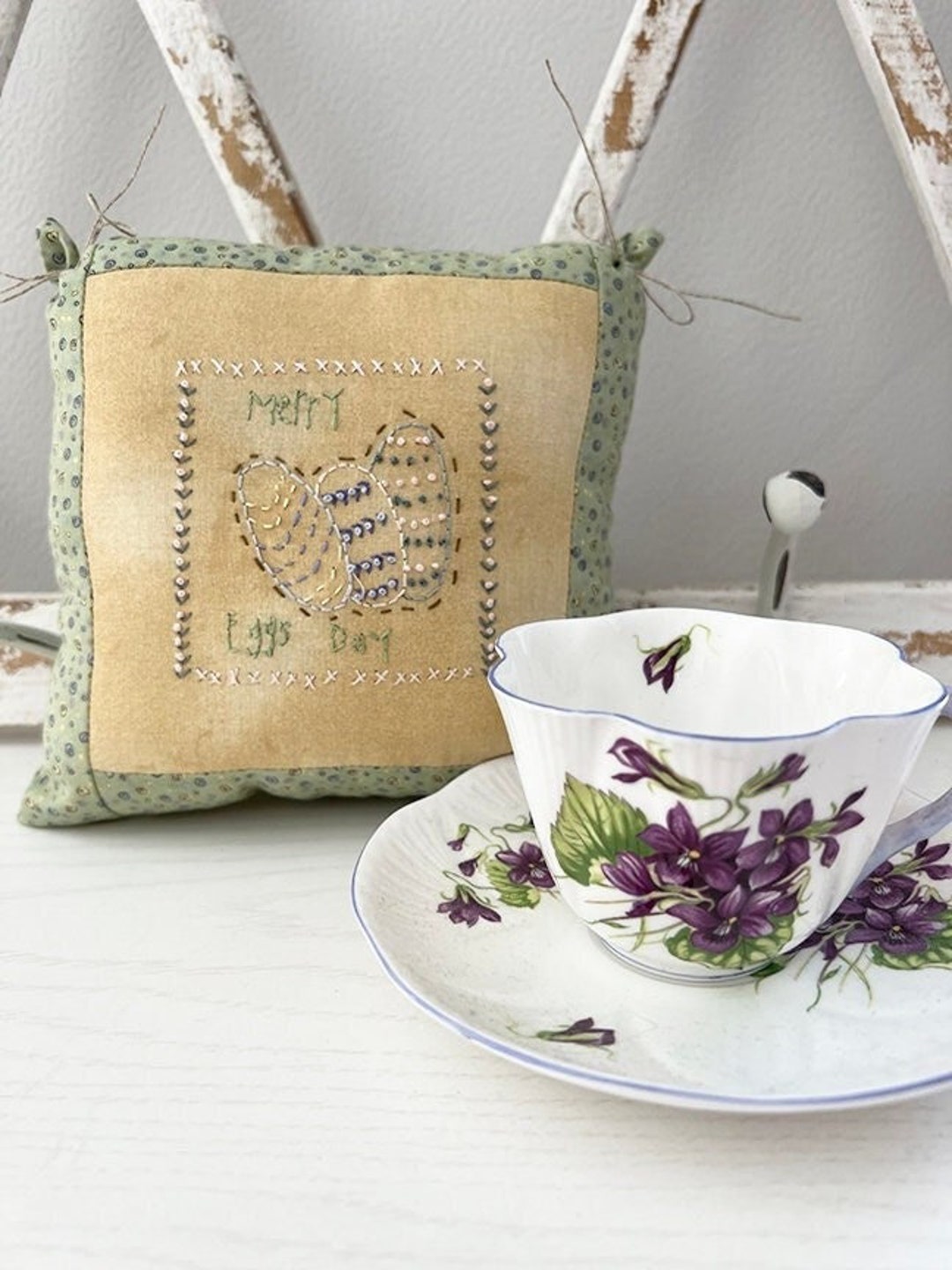 Primitive Merry Eggs Day Pattern, Primitive Hand Embroidery, Spring ...