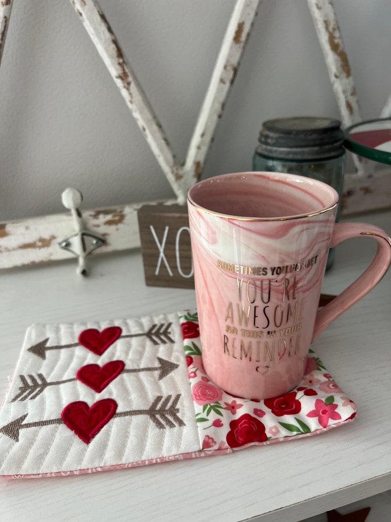 Love Arrows Mug Rug, Valentine Mug Rug, ITH Machine Embroidery and ...