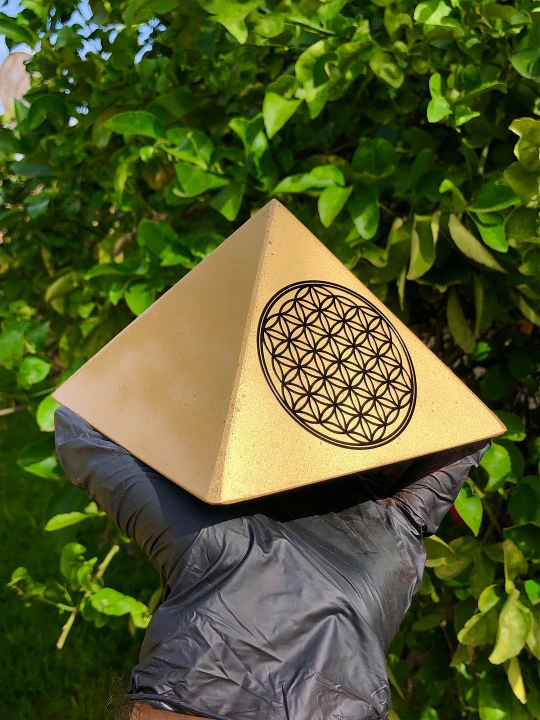 8 Sided Gold Jumbo EMF Protector Pyramids 5.5 Atomized Metal Pyramids ...