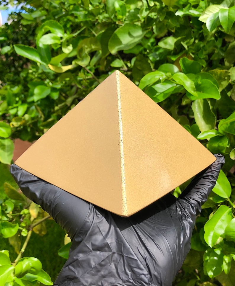 8 Sided Gold Jumbo EMF Protector Pyramids 5.5" Atomized Metal Pyramids ...