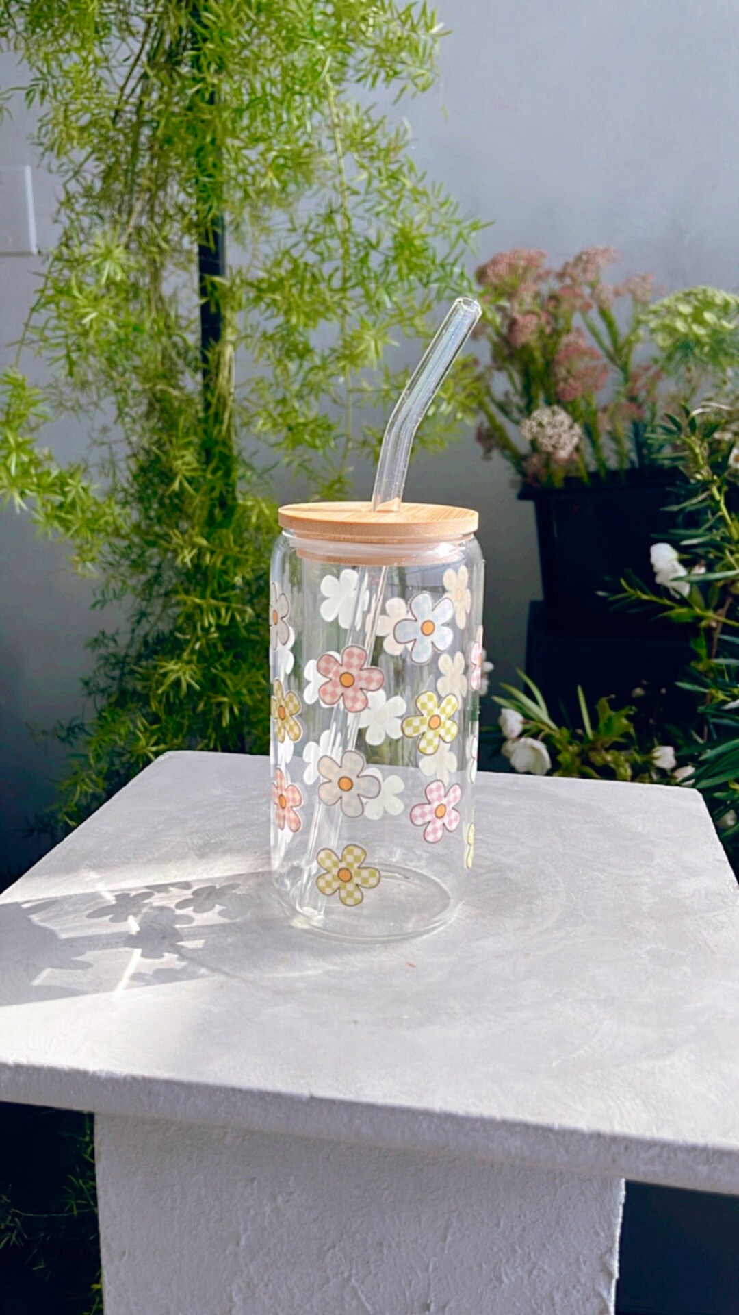 Checker Flower Can Glass Cup, Iced Coffee Glass Cup With Lid and Straw ...