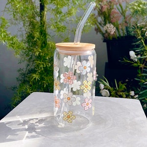 Checker Flower Can Glass Cup, Iced Coffee Glass Cup With Lid and Straw ...