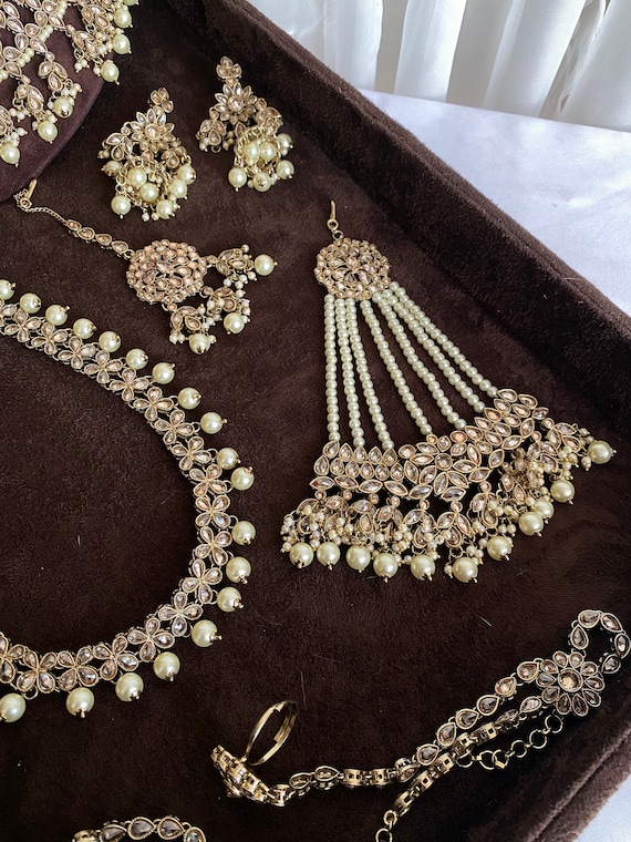 Jewellery set design for wedding with price store