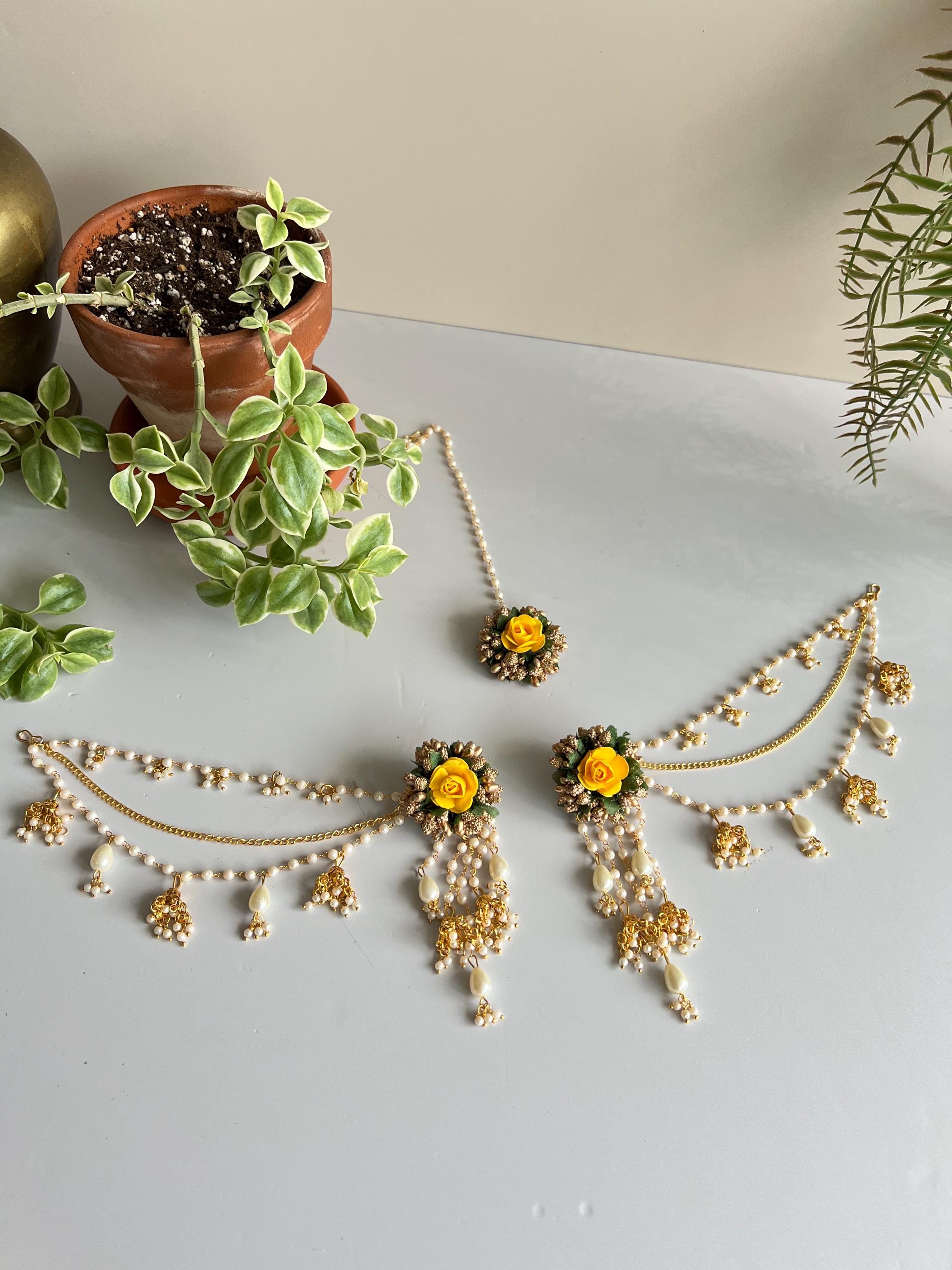 Floral Haldi Jewelry Set: Indian Bridal Tikka & Earrings - Etsy