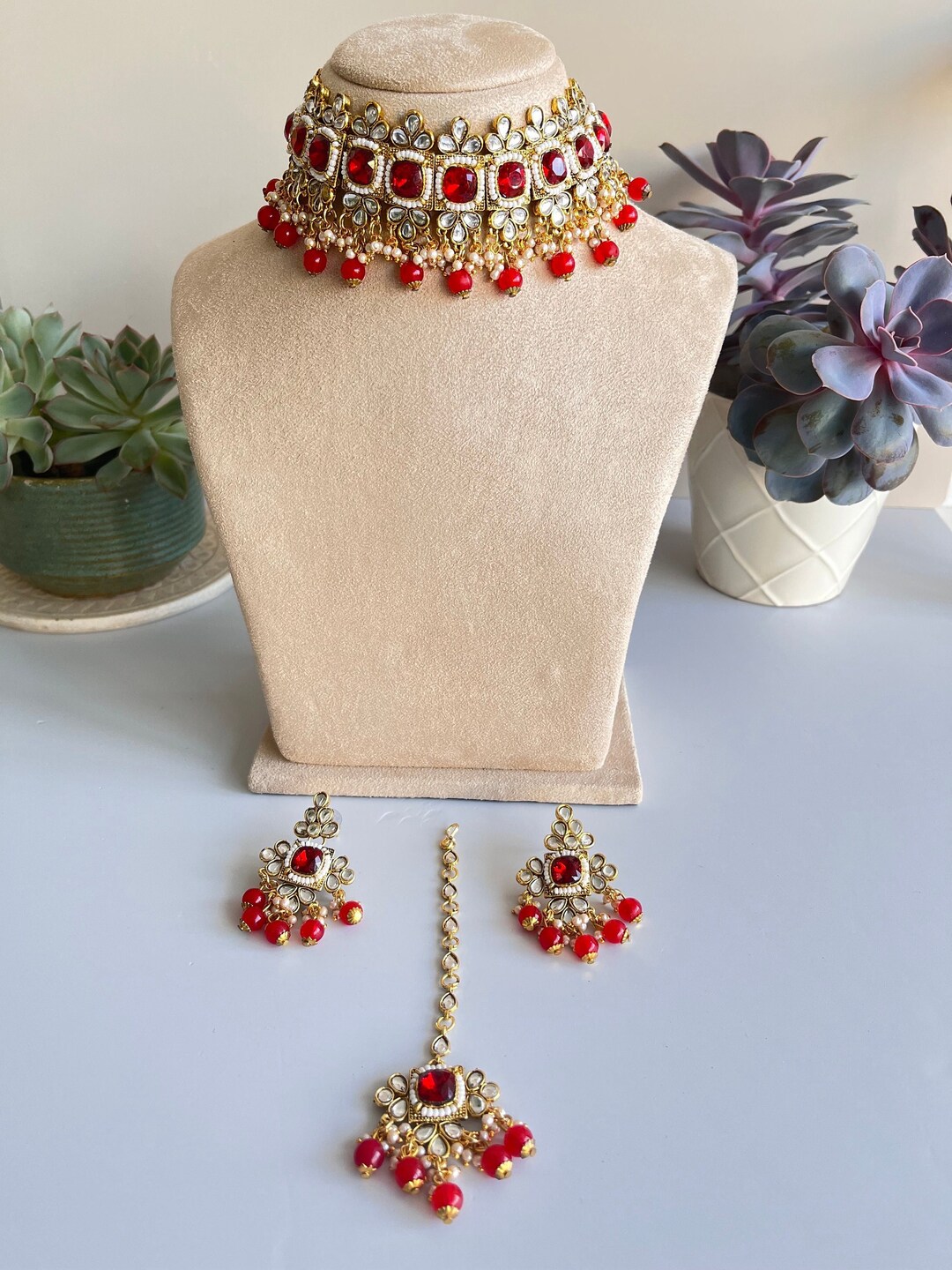 Poonam Set Traditional Indian Set With Earrings and Tikka - Etsy