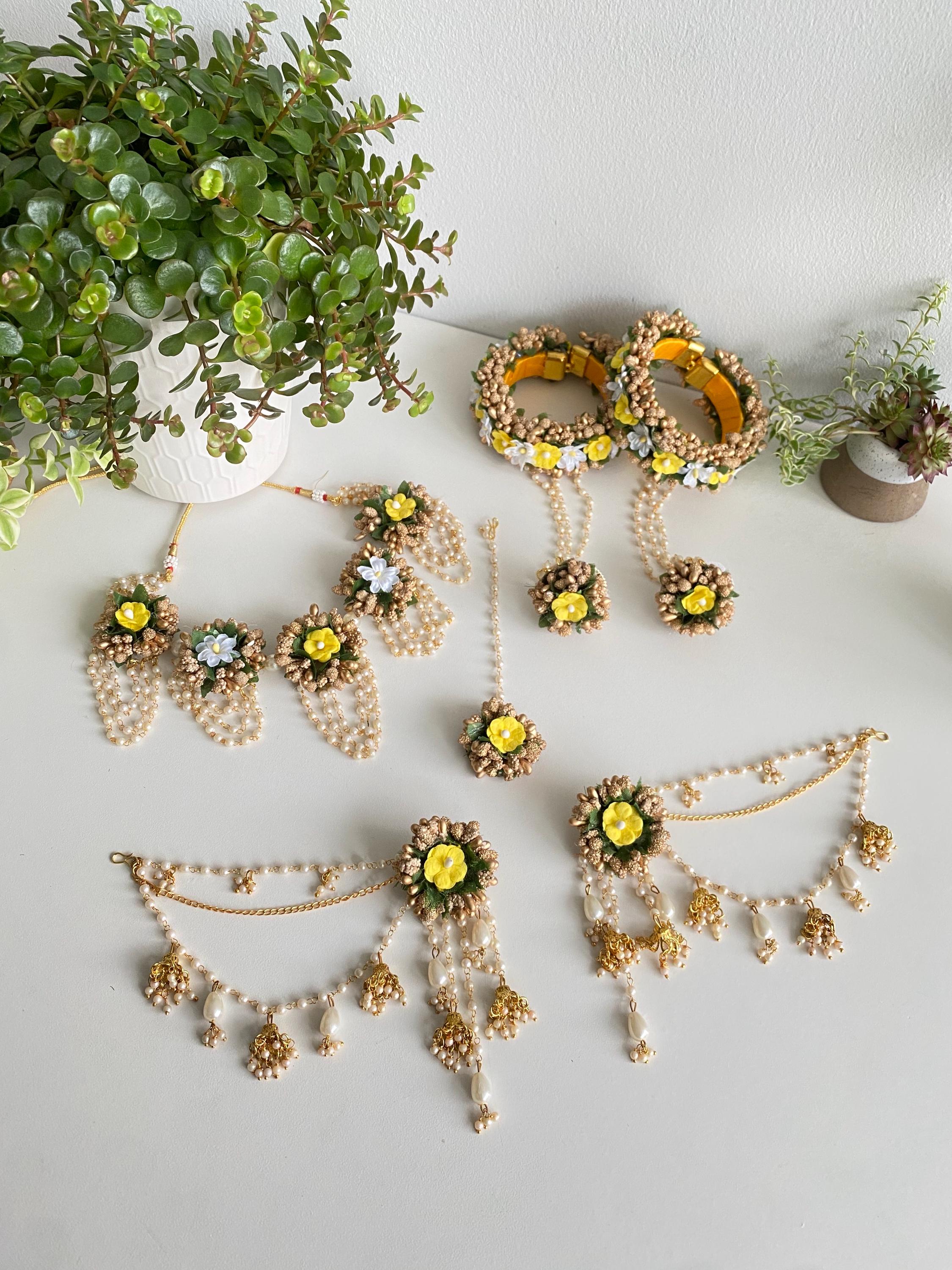 Floral Haldi Jewelry Set: Pink Flower Bridal Jewelry - Etsy