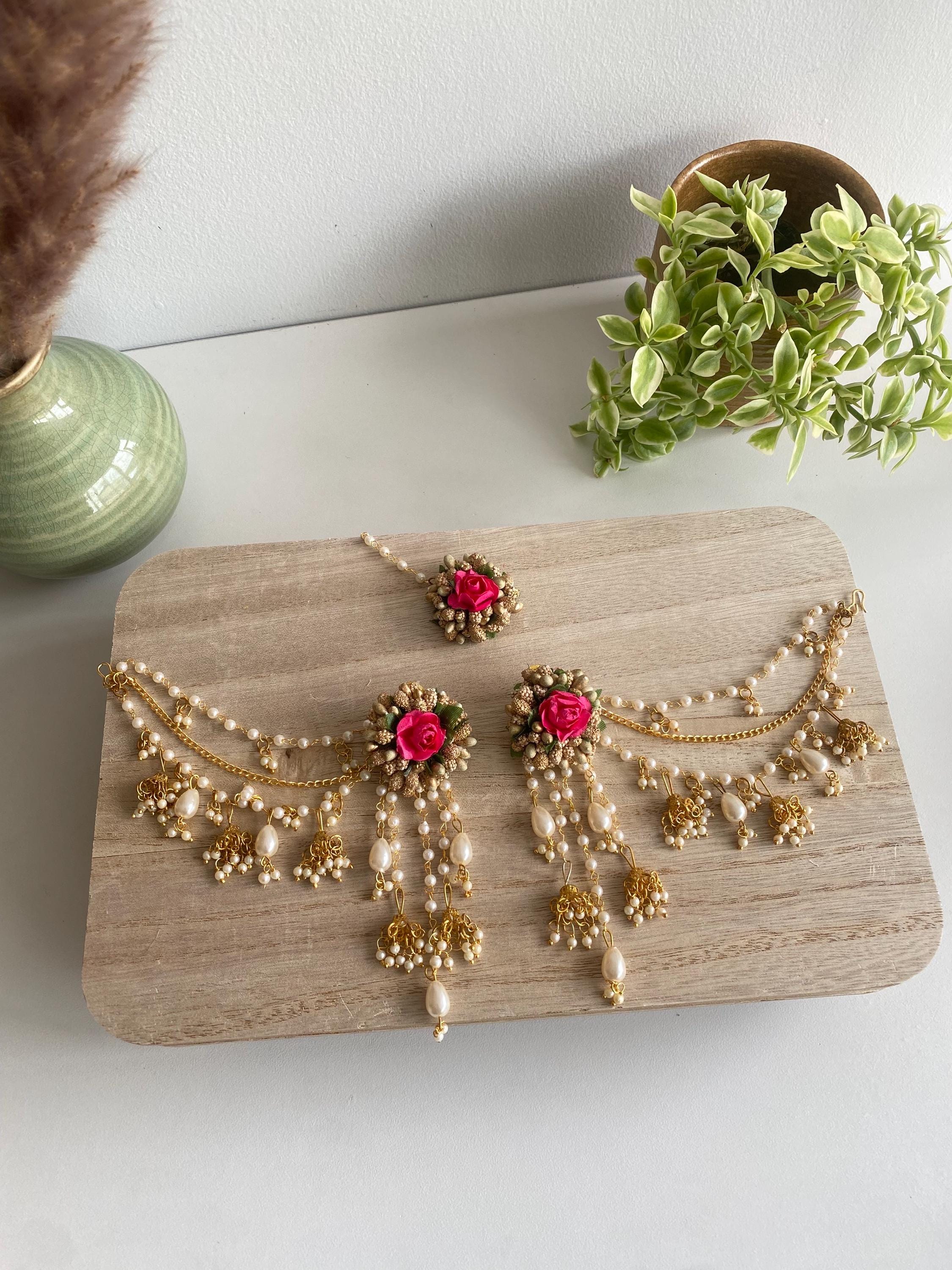 Floral Haldi Jewelry Set: Indian Bridal Tikka & Earrings - Etsy