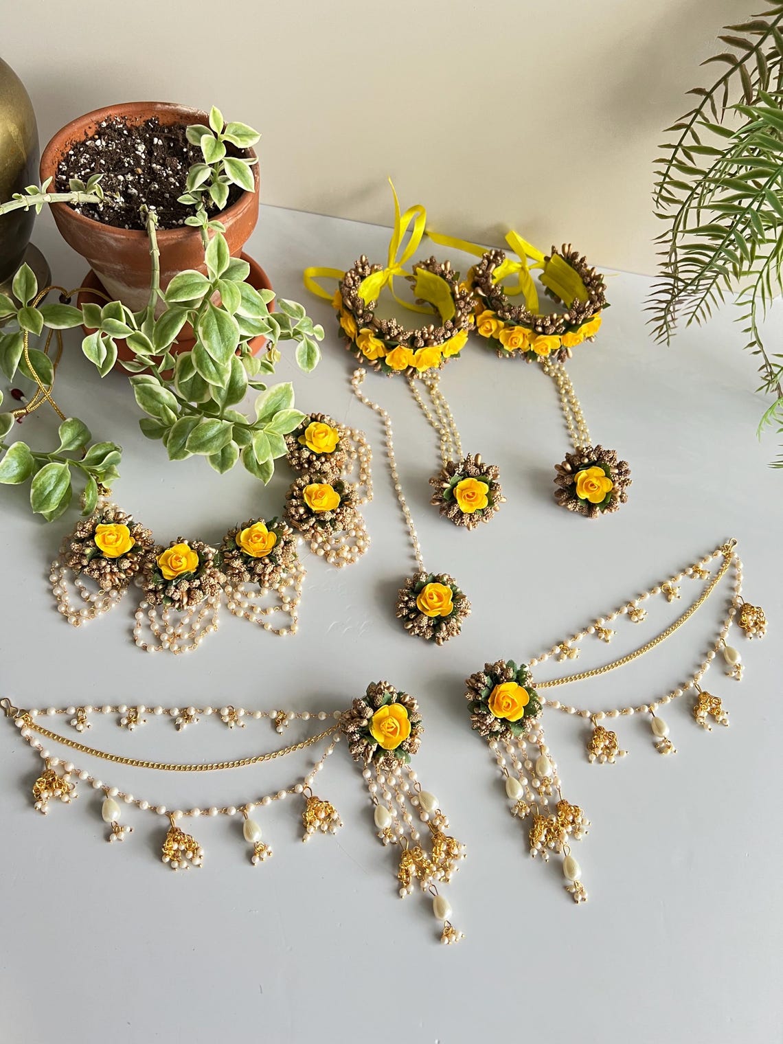 Floral Haldi Jewelry Set: Pink Flower Bridal Jewelry - Etsy
