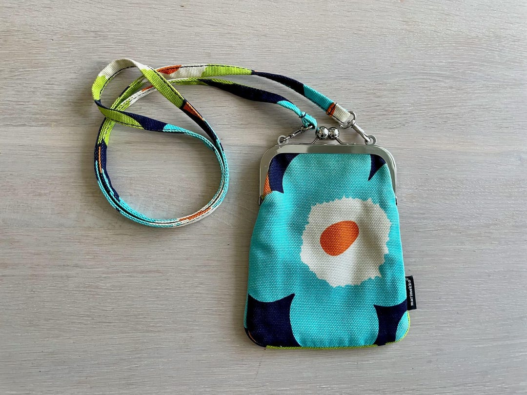 MARIMEKKO Unikko Pouch, Poppy Print Crossbody Purse, Small Shoulder Bag ...