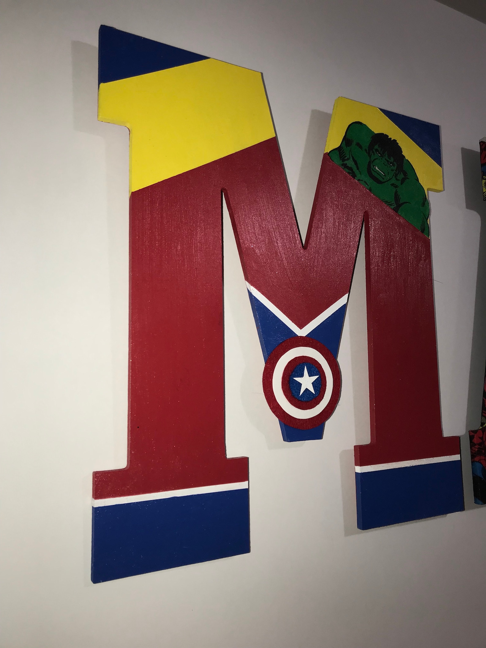 Letras de madera personalizadas inspiradas en Marvel para la - Etsy España