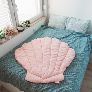 M Size Seashell Mat Natural Linen Mat Quilted Seashell Playmat - Etsy
