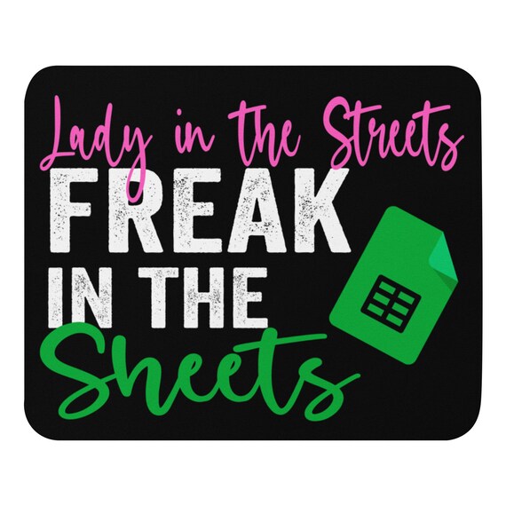 Lady in the streets freak in the spreadsheets store