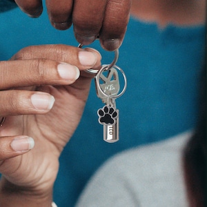 Dog Ashes Keepsake - Pet Urns Keychain for Dogs - Personalized ...