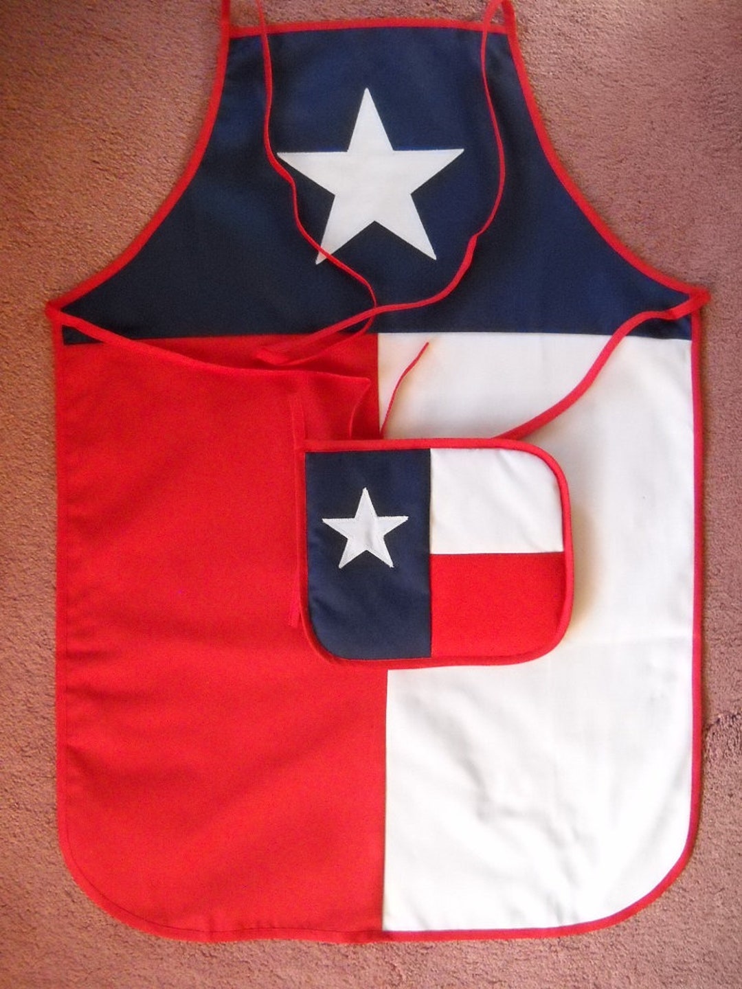 Texas Flag Apron and Potholderdesigned by Stately to Capture the Lone ...