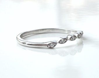 5 Year Anniversary Ring 5 Stone Band 14k Shared Prong | Etsy