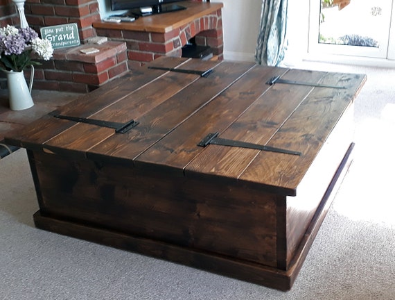 Large end table with storage store