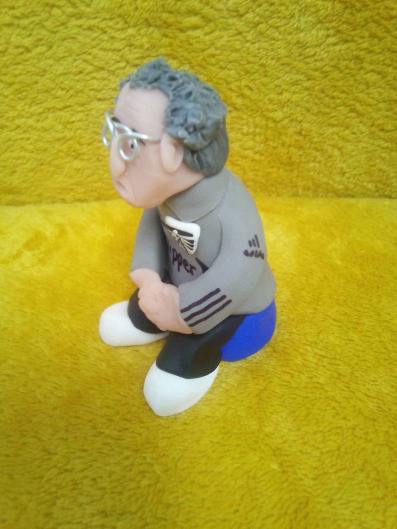 Leeds United 2.5 Marcelo Bielsa On Bucket Custom | Etsy