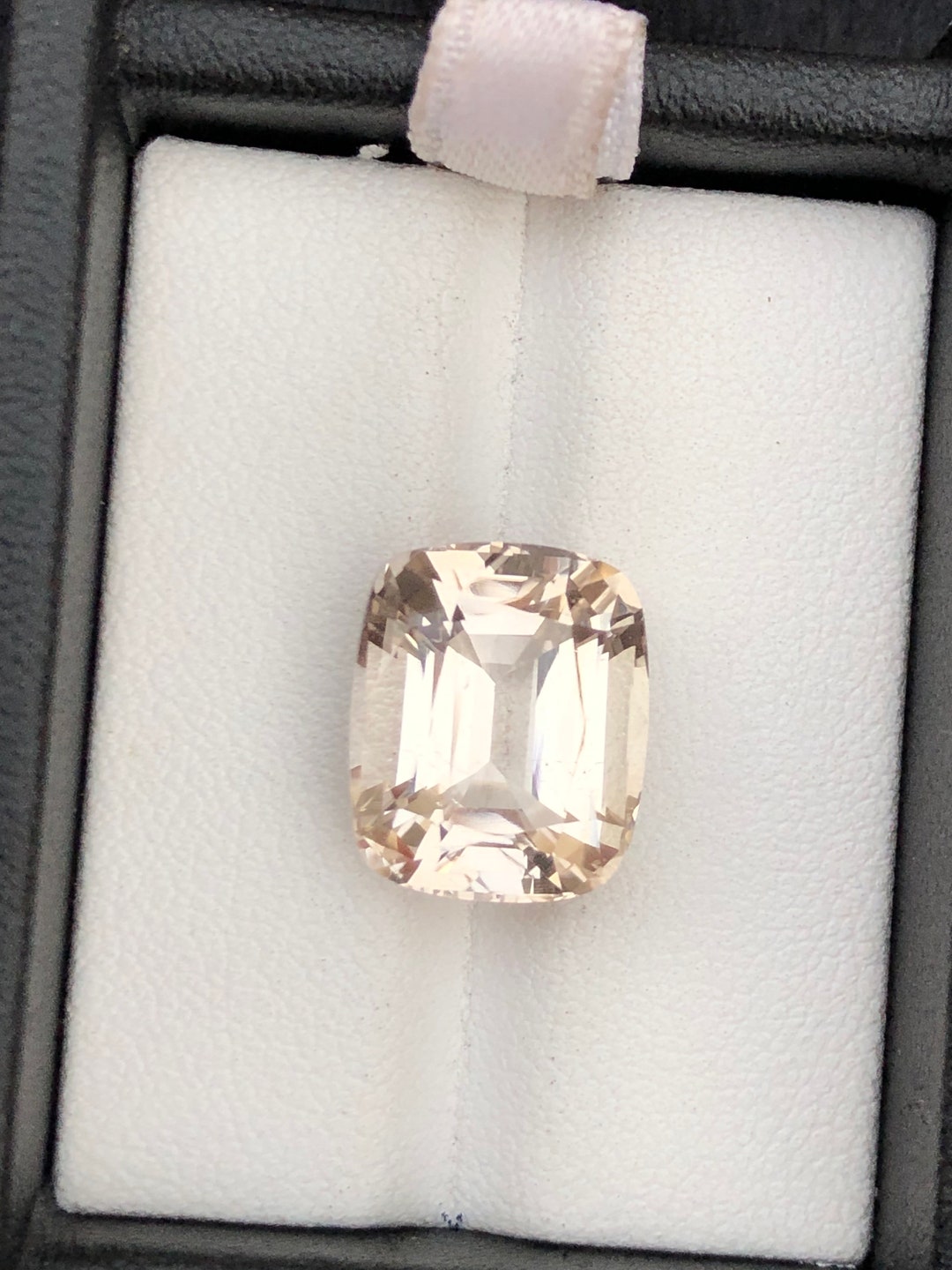 Katlang Topaz - Etsy