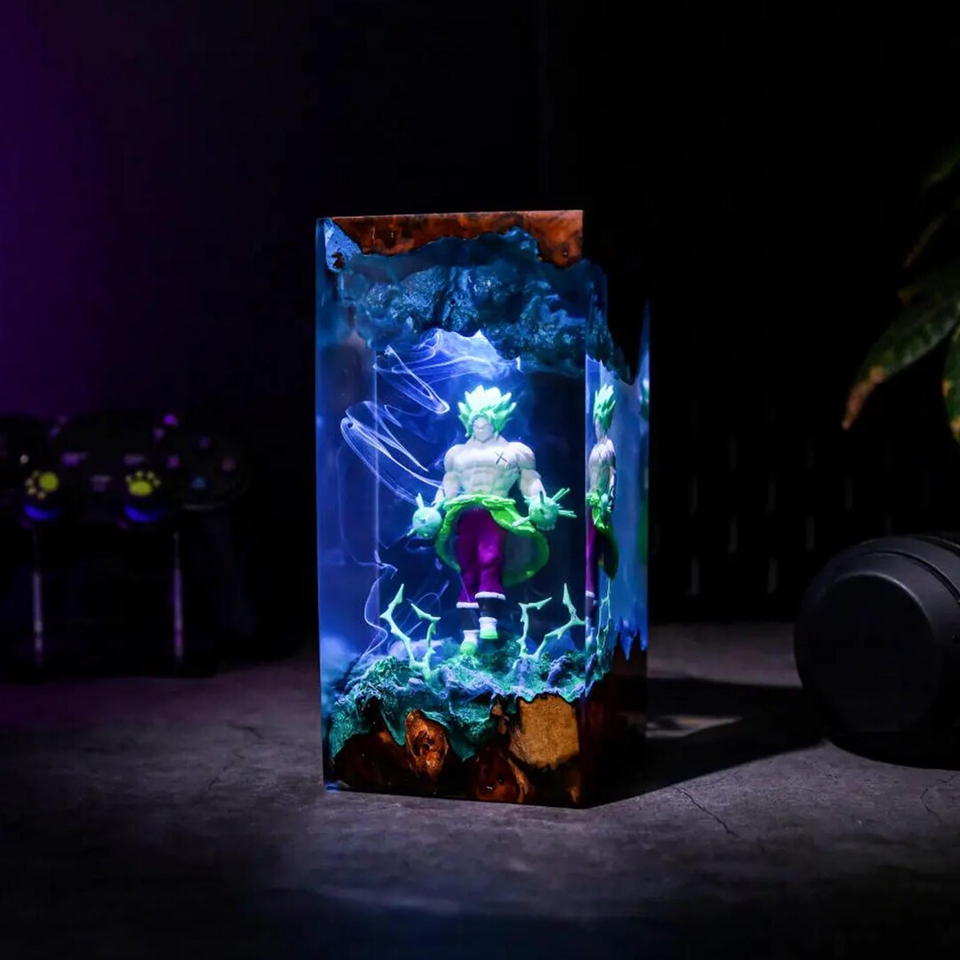Saiyan Super Hero Resin Lamp, LED Anime Night Light, Premium ...