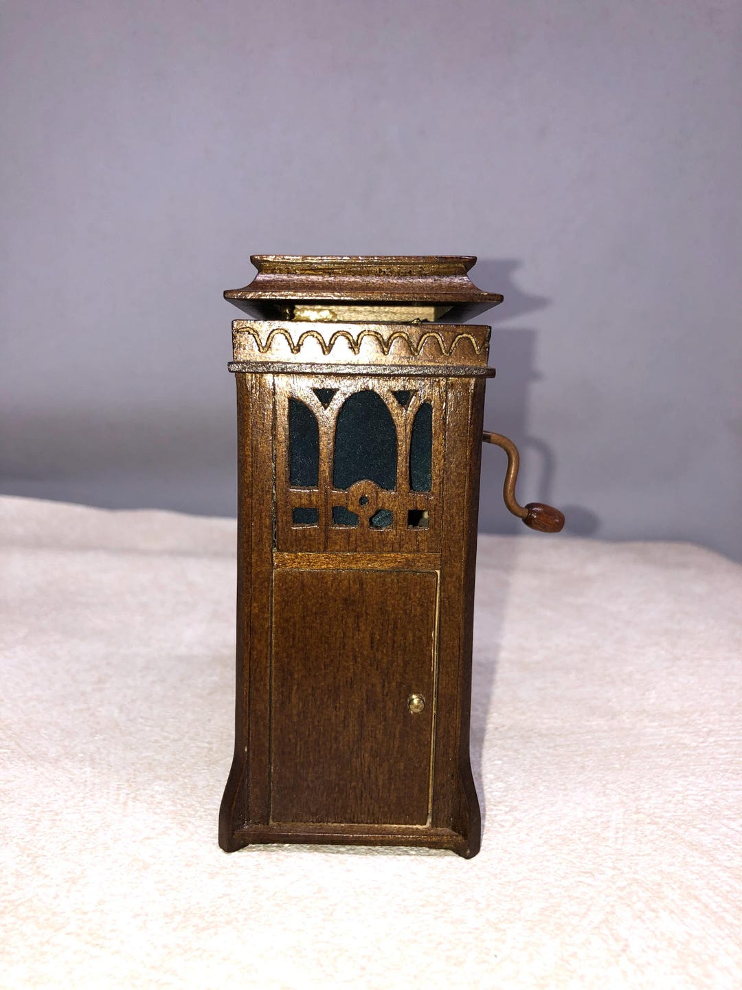 Old Fashioned Standing Miniature Record Player. - Etsy