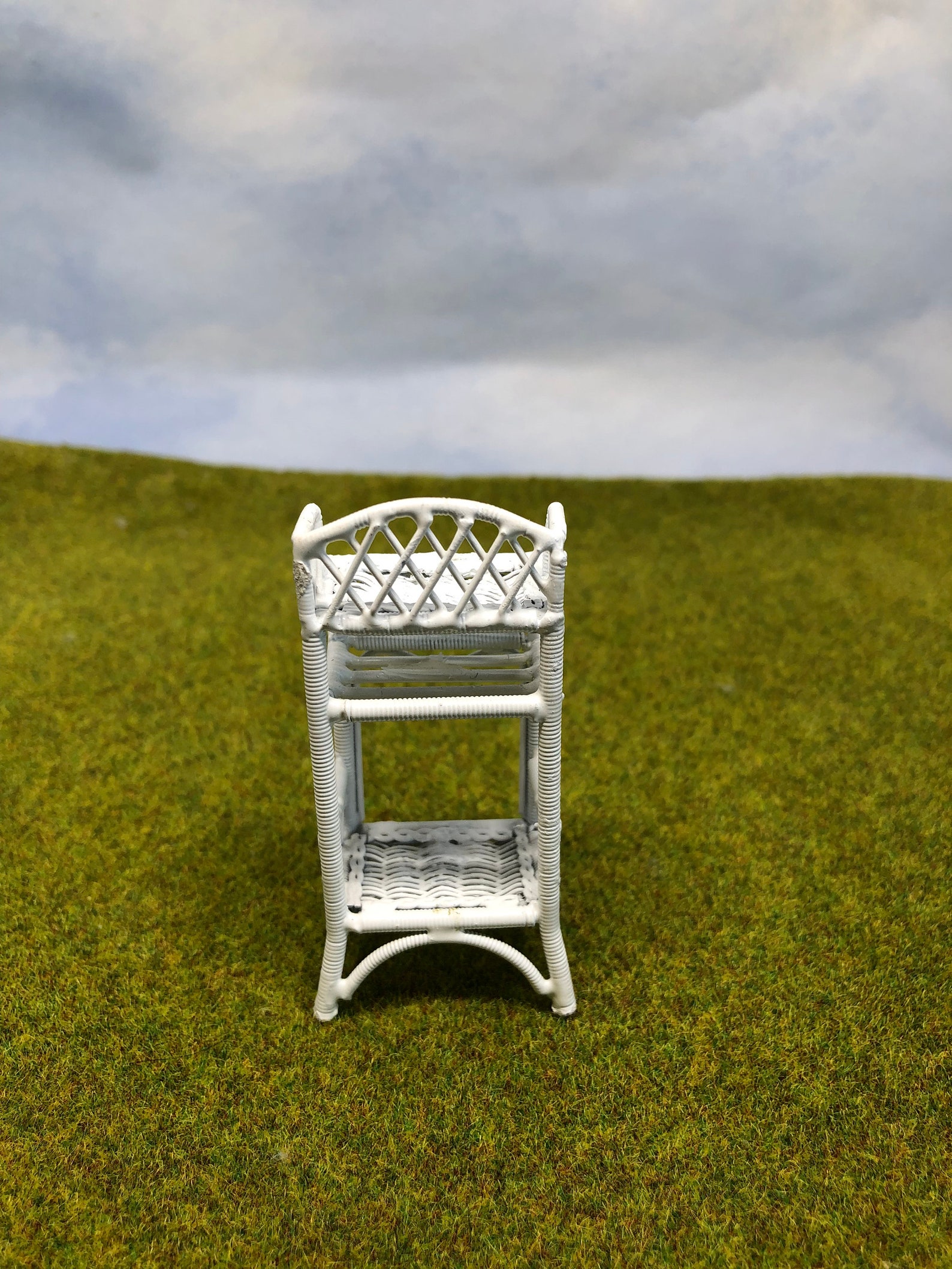 White Miniature Woven Wire Shelf/table - Etsy